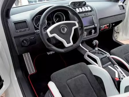 Ďalšie fotografie konceptu Volkswagen V GTI W12