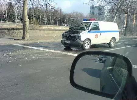 Acidente assustador de um BMW Série 6