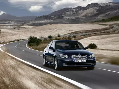 BMW 5 સિરીઝ રિસ્ટાઇલ 2007ના પ્રથમ સત્તાવાર ફોટા