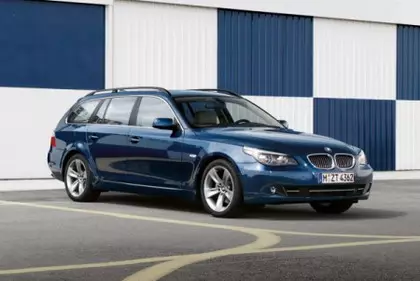 BMW 5 سیریز کے ریسٹائل 2007 کی پہلی سرکاری تصاویر