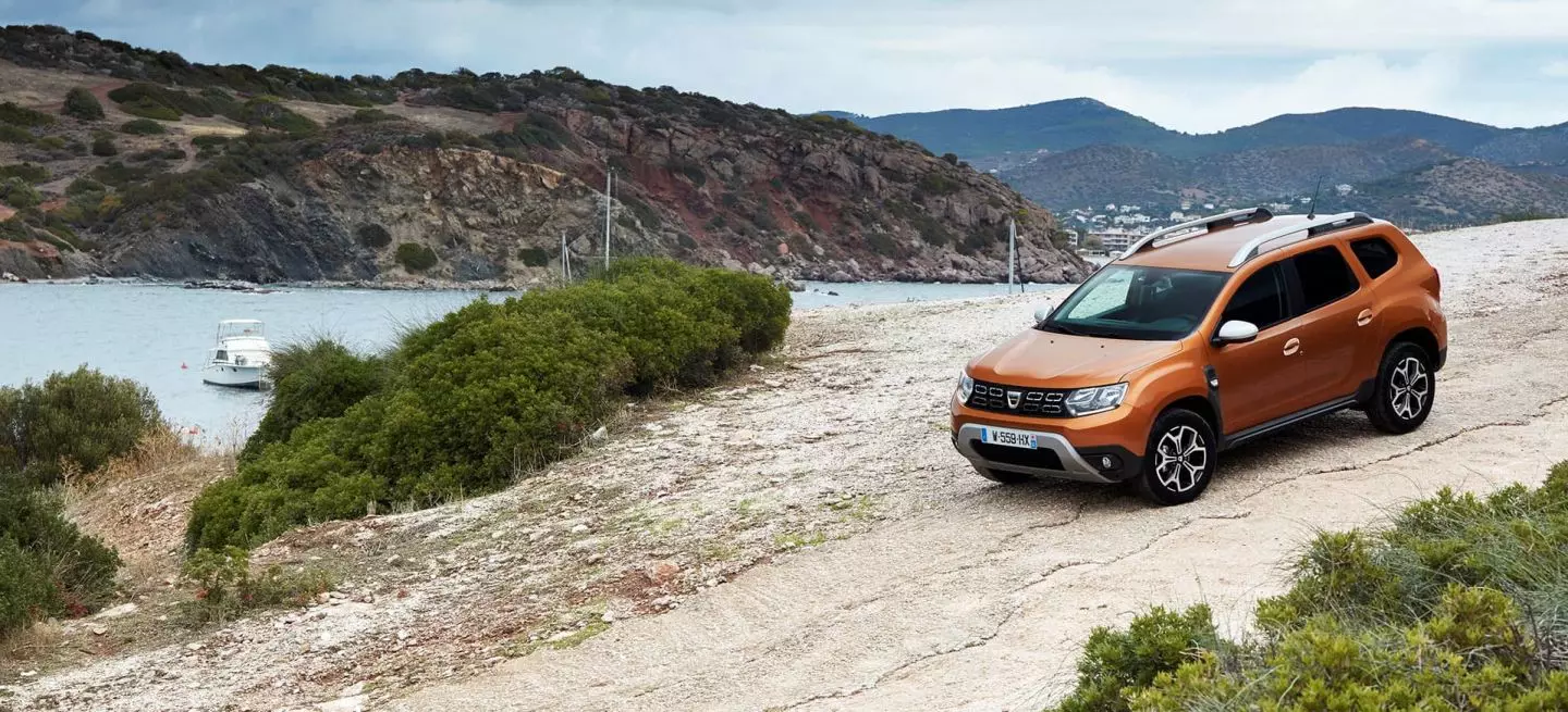 Dacia Duster 2019 Atacama Pomarańczowy 4x4 Tce 02