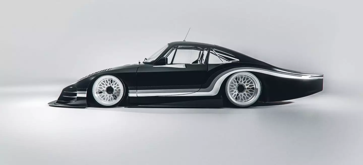 Porsche 935 Moby X5