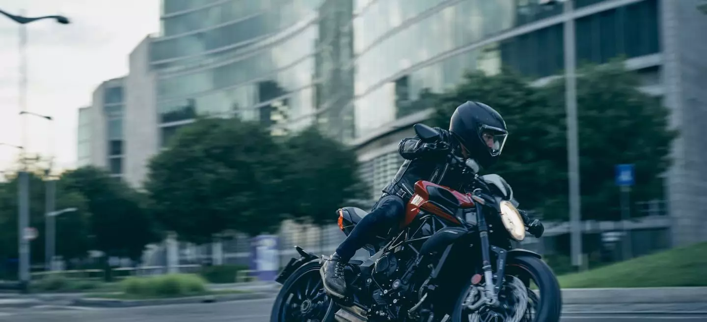 Motorciklo Mv Agusta Dragster Street