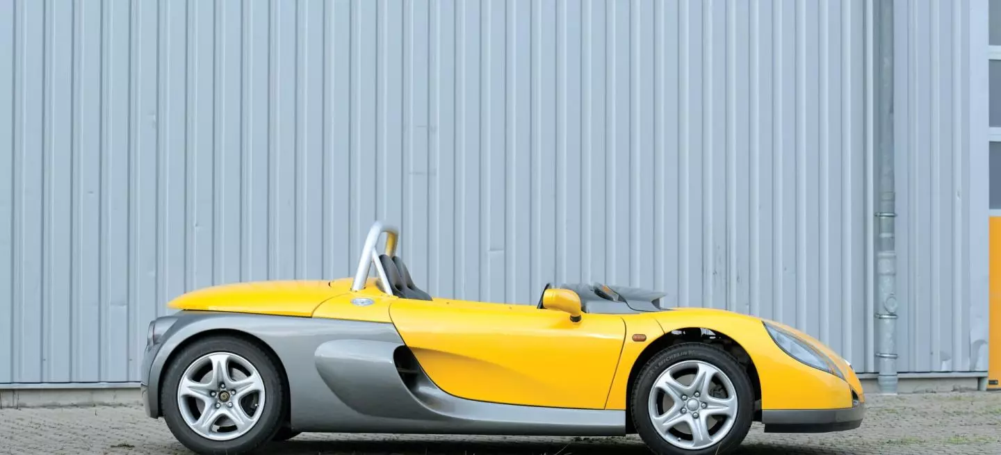 ឆ្នាំ 1996 Renault Sport Spider 4