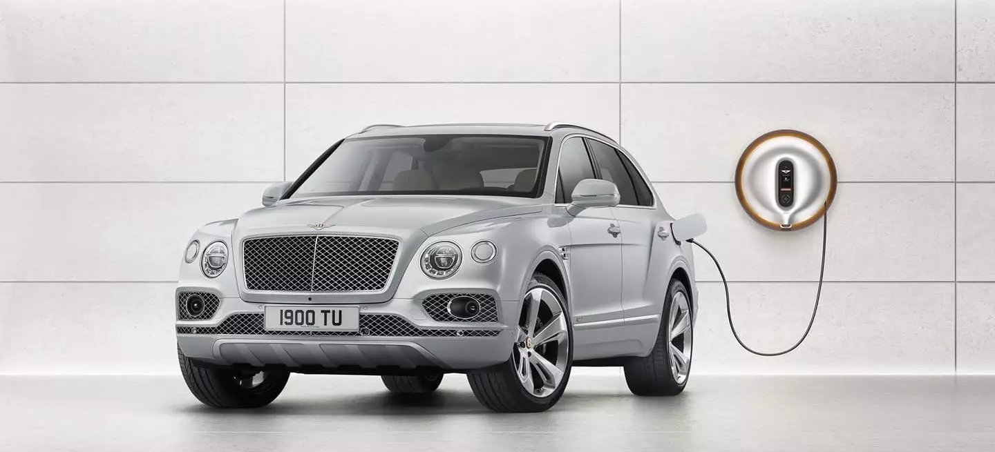 Bentley_bentayga_plug_in_hybrid_0318_028