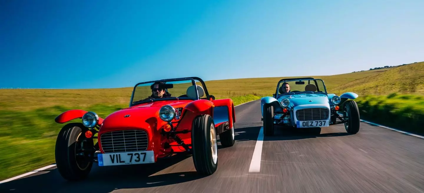 Caterham Super Seven ၁၆၀၀ ၉