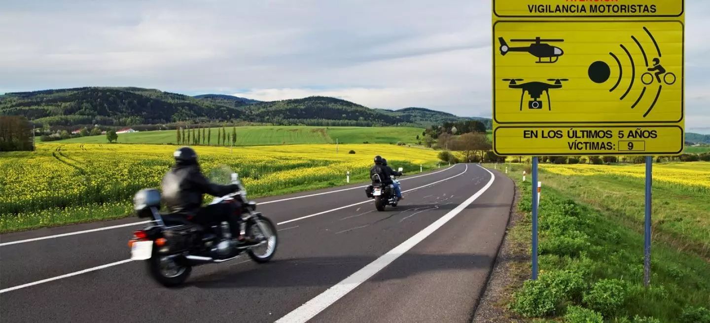 Dgt Sinjali i Mbikëqyrjes së Bikerit Rrugor të Ri