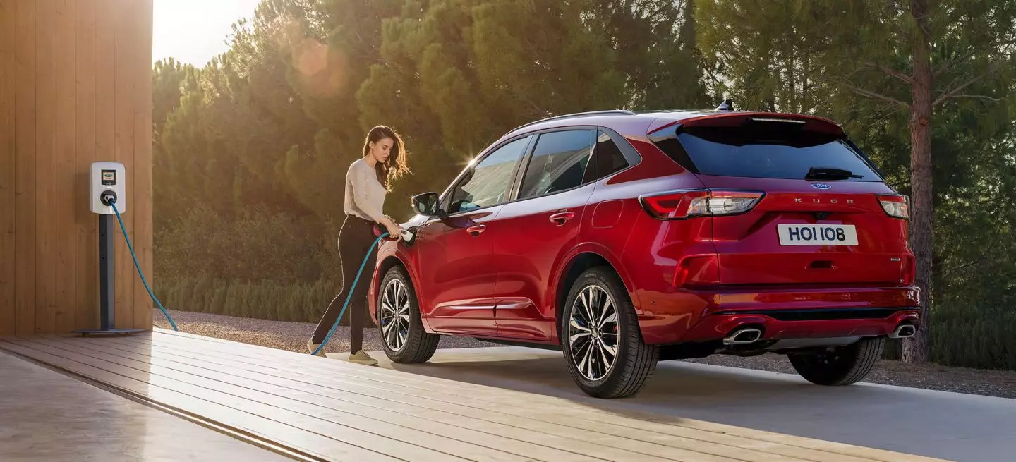 2019 Ford Kuga z wtyczką hybrydową