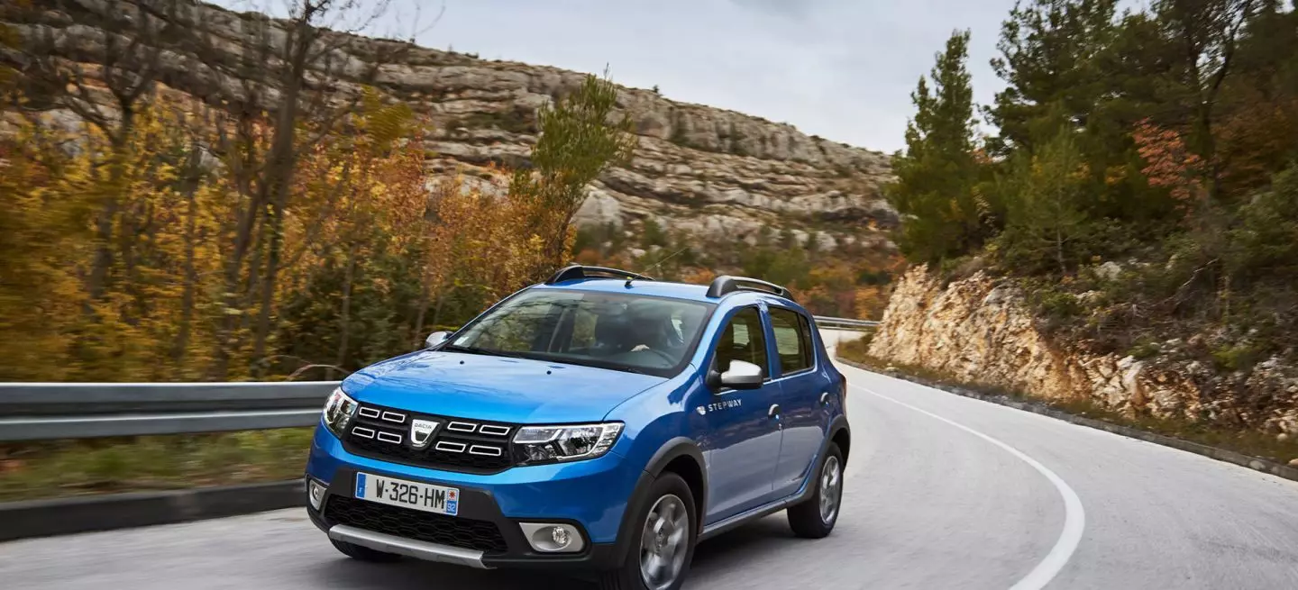 Dacia Sandero Stepway 2019 Blue 05