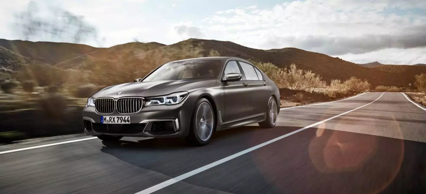 BMW_M760Li_xDrive_2016_DM_7