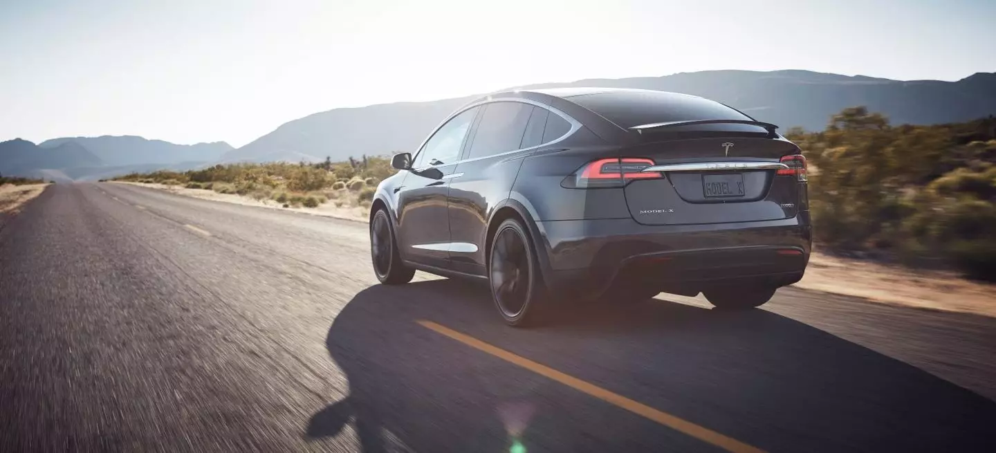 Tesla Model X30