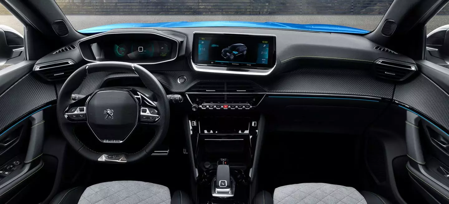 Peugeot 2008 Interior 2019 03