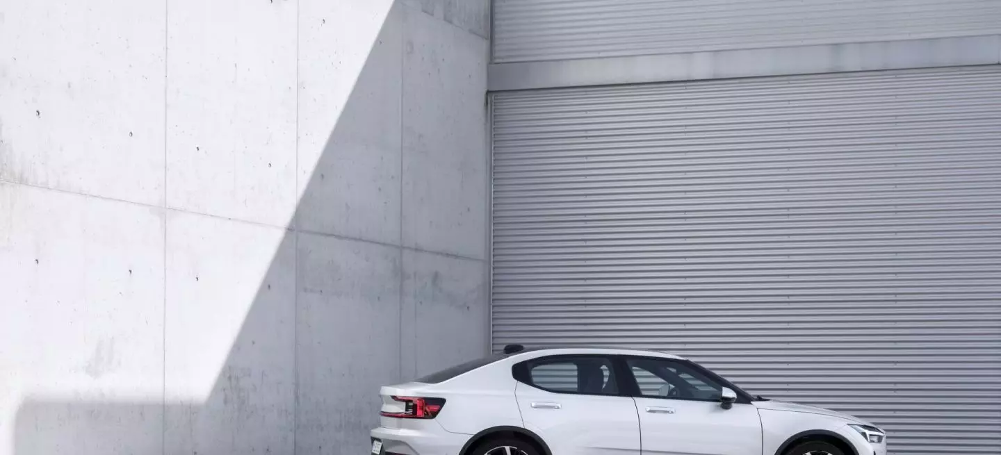 Polestar 2 Exterior 04