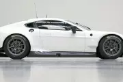 Aston Martin өзінің керемет Vantage GTE 2016 моделін көрсетеді 89303_1