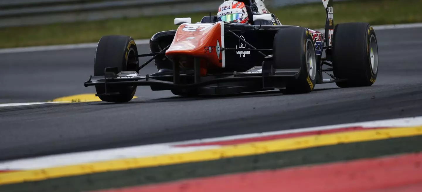 Luca Ghiotto og Óscar Tunjo skrifa undir sögulega helgi fyrir Trident í GP3