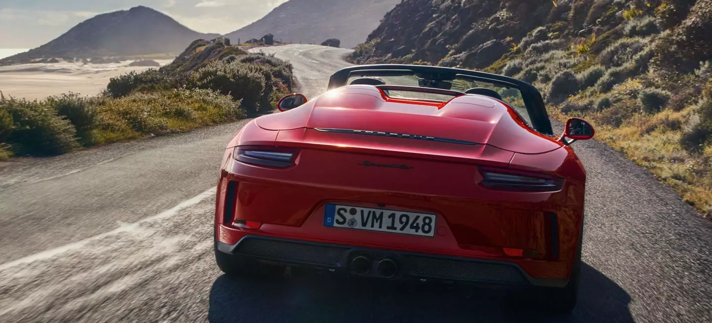 Porsche 911 Speedster 2019 Red 06