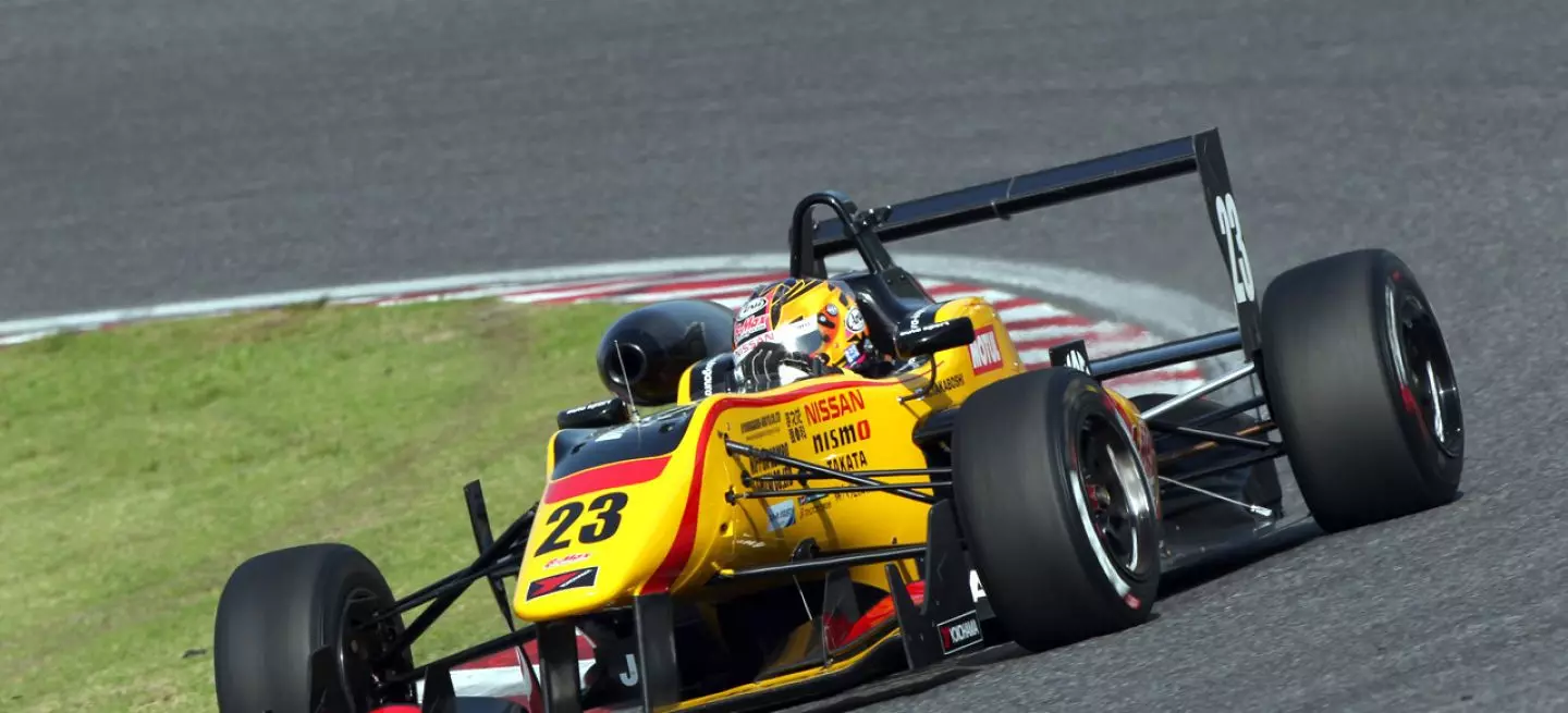 B-MAX F3 ジャパン 2015