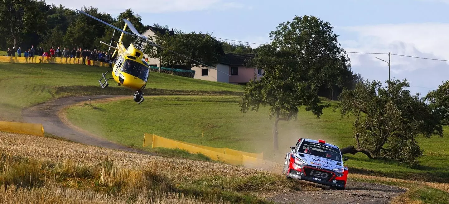 WRC_2016_09_Rally-Deutschland_2016 Kontrolno zaustavljanje (3)