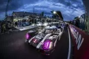 ជ័យជំនះ 19 របស់ Porsche នៅ 24 Hours of Le Mans សង្ខេបជា 120 រូបភាព 95443_15