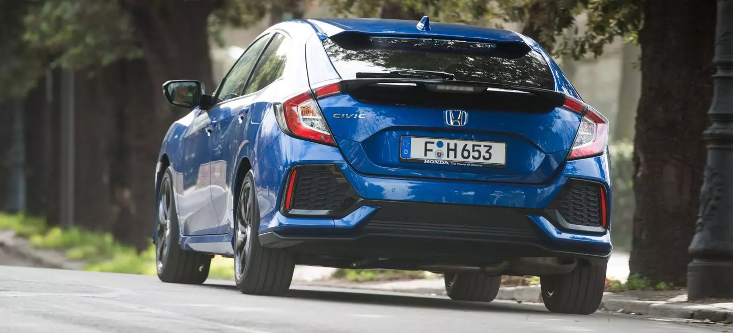 Honda Civic 2019 Diesel Blue Swindon 02