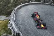 Isang kalsada sa bundok at isang Formula 1, mga protagonista ng pinakabagong Red Bull video 97243_1