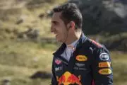 Isang kalsada sa bundok at isang Formula 1, mga protagonista ng pinakabagong Red Bull video 97243_6