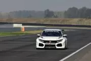 O le Honda Civic Type R TCR e amata i luga o le ala ma se ata fou 97601_2